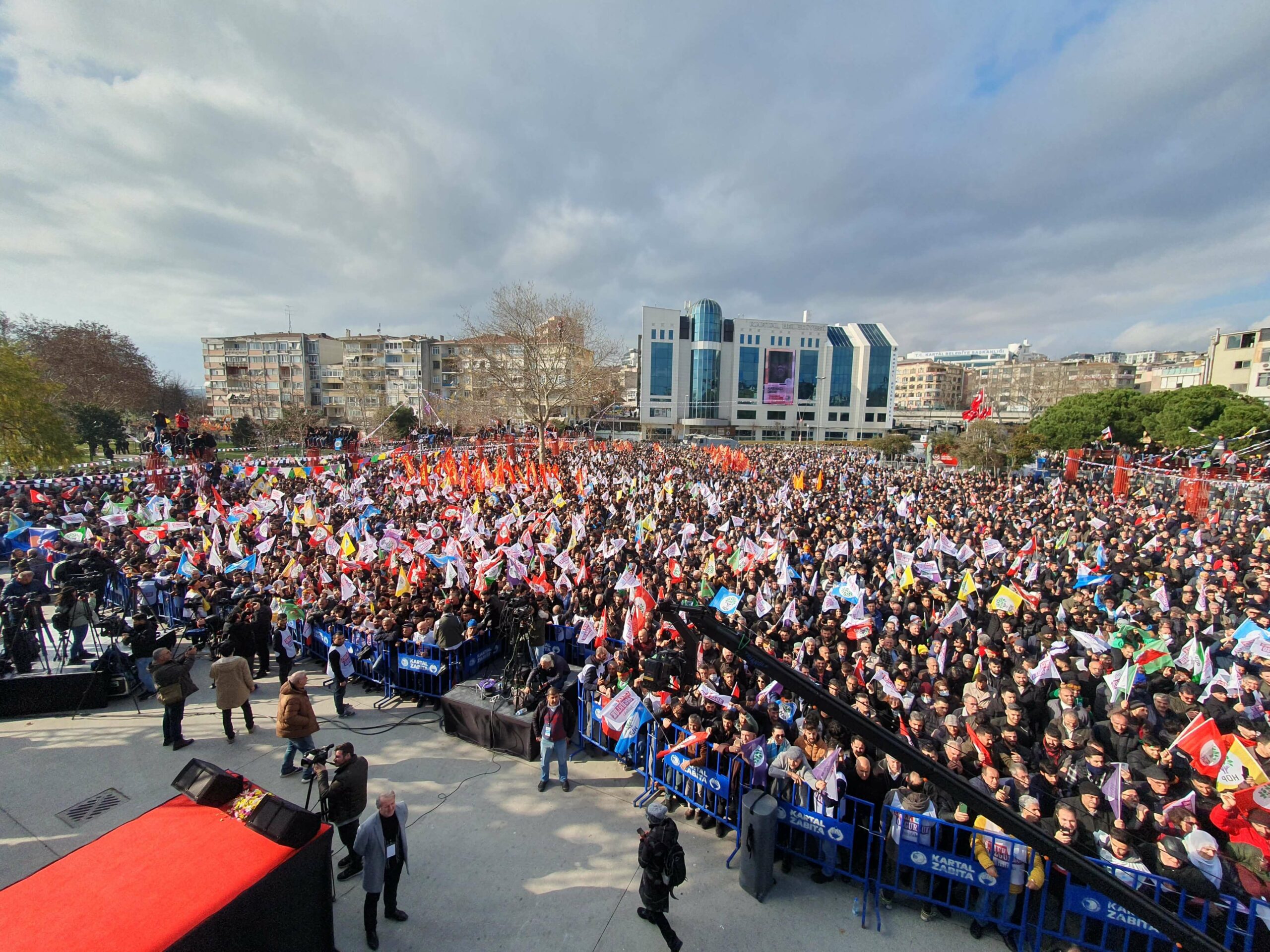 Labor and Freedom Alliance holds first election rally in İstanbul ...