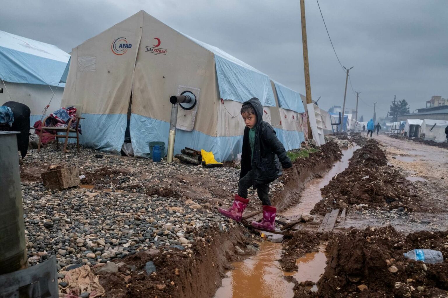 Official reports confirm Turkish Red Crescent sold tents after 2023 ...