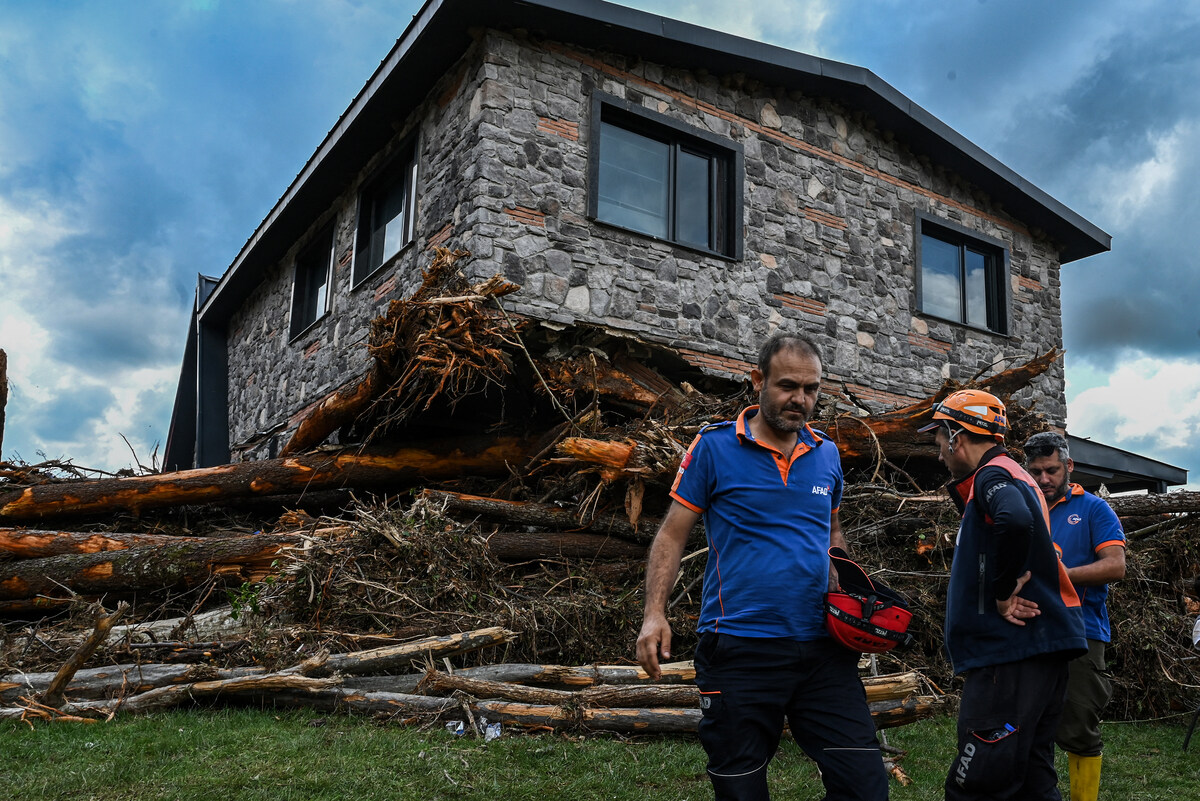 Location of missing person brings death toll in Turkey’s flash floods ...