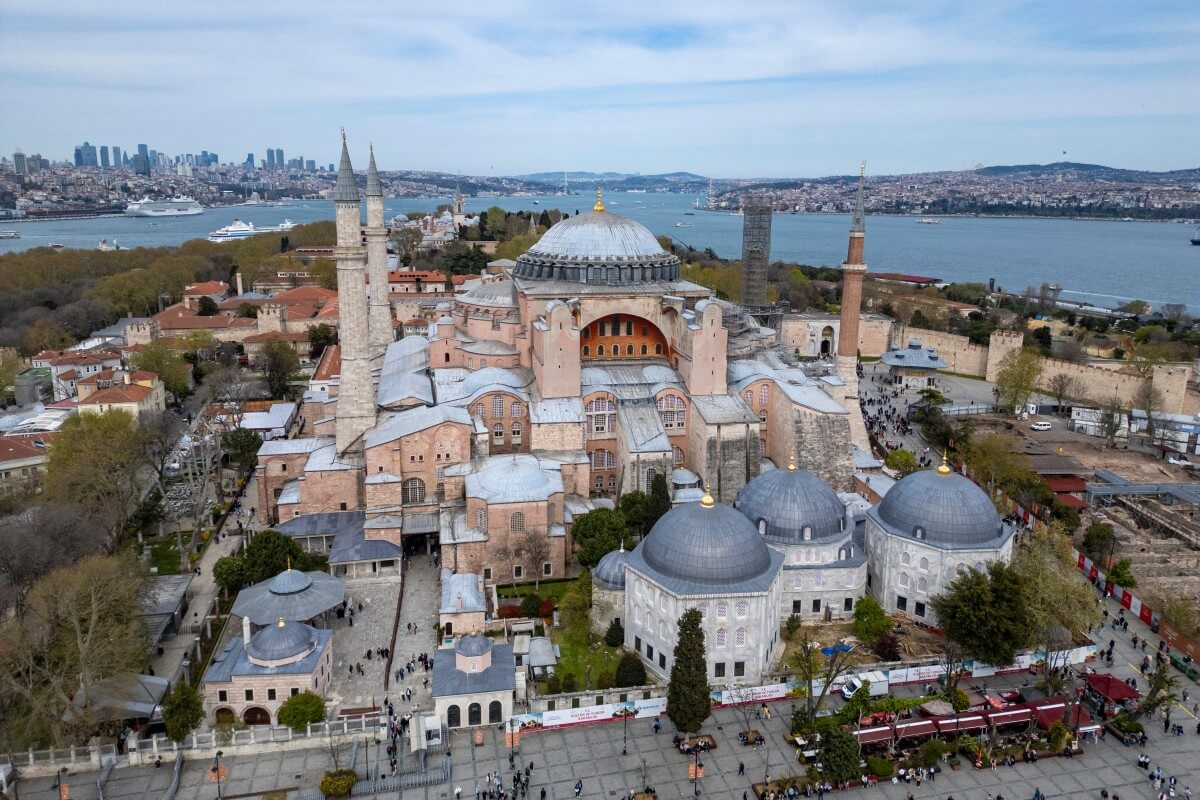 hagia-sophia-dome-exterior